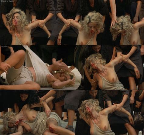 Голая Моника Беллуччи