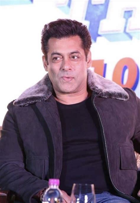 Pin By Ajinkya Wadekar On Salman Khan Bollywood Celebrities Bollywood Stars Bollywood