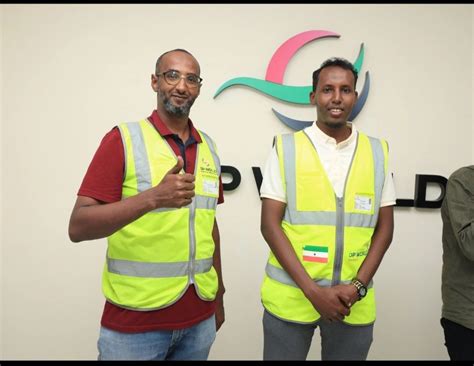 Cyberwise Networking Inspired Securetogether Cyberwise Suhayb Mohamed