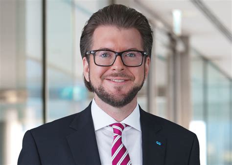 Newsletter Axa Marsh Kathrin Feldmann Versicherungsmonitor