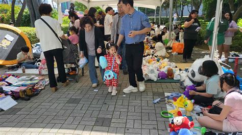 주민화합의 장 송학동 더샵아파트 벼룩시장 익산열린신문