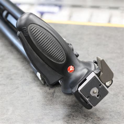 Used Manfrotto 190xdb Aluminium Tripod 190 Grip Head Max Load 5kg Mifsuds Photographic Ltd