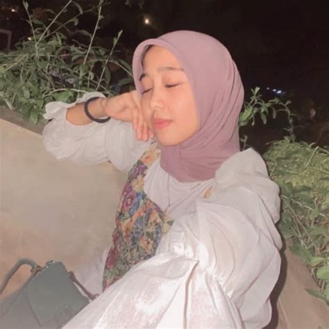 Putri Elfi Rismayanti Putri Elf03 • Threads Say More