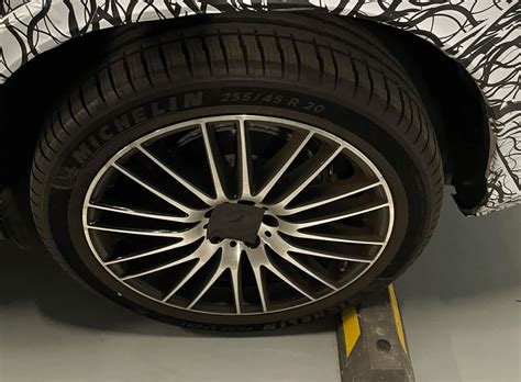 奔驰再放大招！新一代glc实车现身，尺寸加大配7座，内饰看齐s级搜狐汽车搜狐网