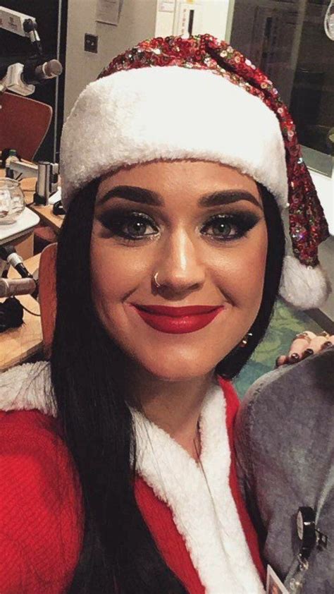 Pin De Sandy Labrie Em Katy Katy Perry Beleza De Mulher Cantores