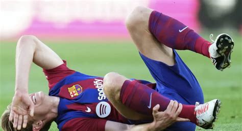 De Jong Out Until November And 2 More Big Stories You Mightve Missed