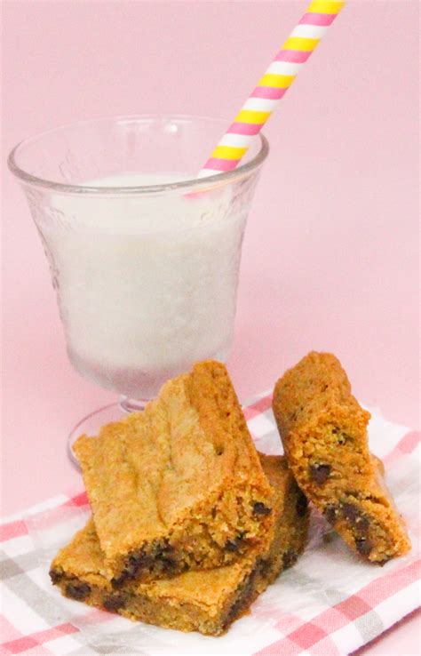 Dixie Spicers Blonde Brownies Cinnamon And Sugar