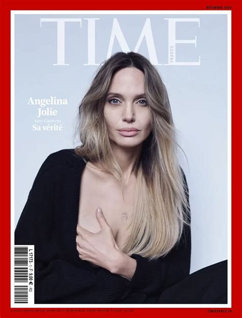 Angelina Jolie Praised For Revealing Mastectomy Scars To Raise Cancer