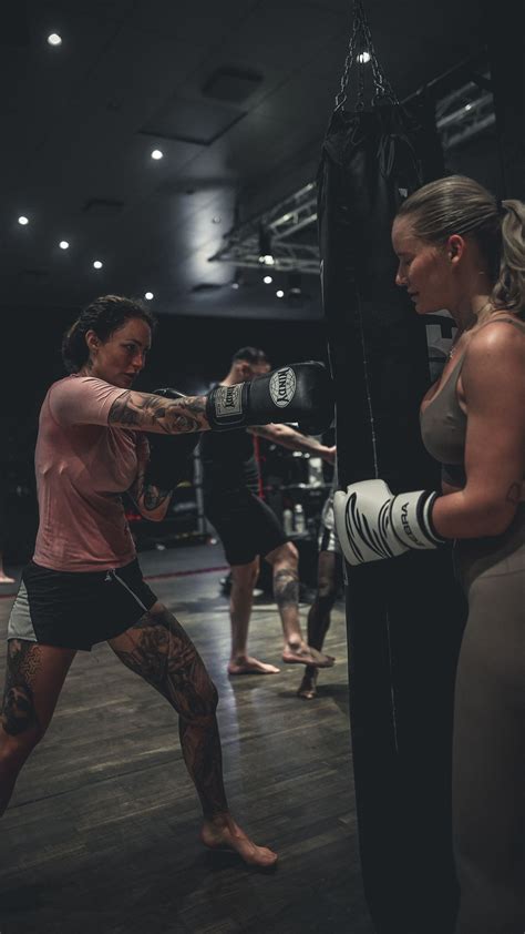 Lær Thaiboksning Fra Eksperterne Muay Thai For Alle Niveauer Kampsport Mma Boksning