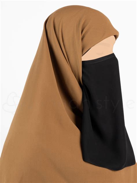 Tying Half Niqab