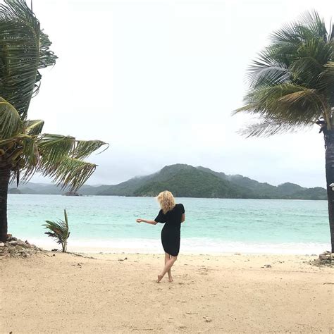 Katheryn Winnicks Feet