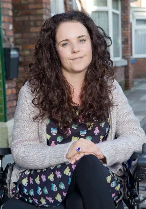 Corrie Izzy Stars Life Health Battle Famous Husband And Rival Soap Role I Know All News