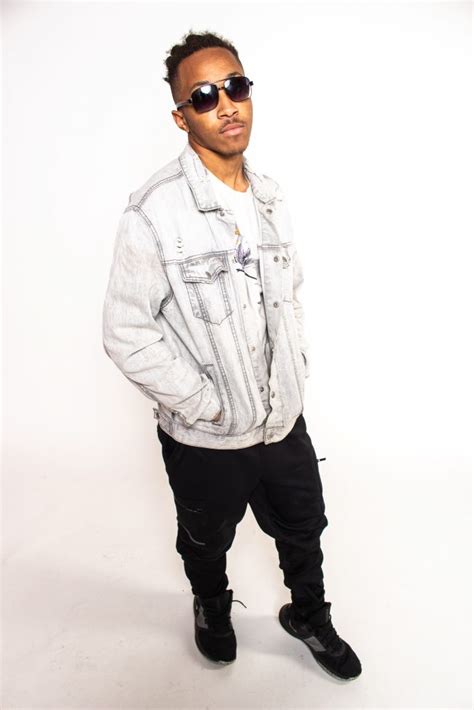 SYNC EXE Artist Stereofox Records