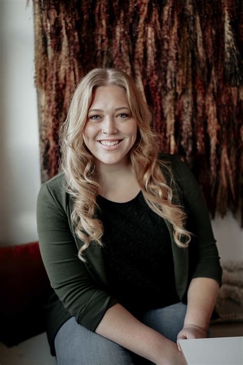 About Magie Mccombs Magie Mccombs