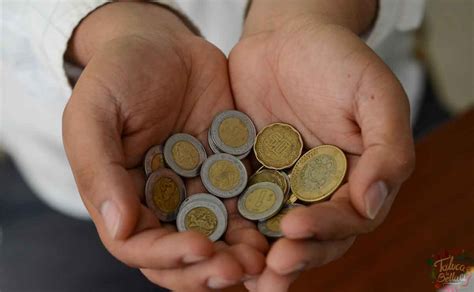 Mesero Se Queja De La Propina Que Le Dejaron Clientes Que Gastaron Más