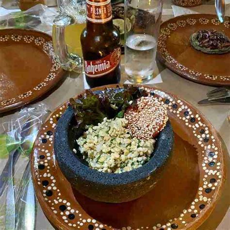 ¿dónde Comer En Teotihuacan ¿en Una Gruta