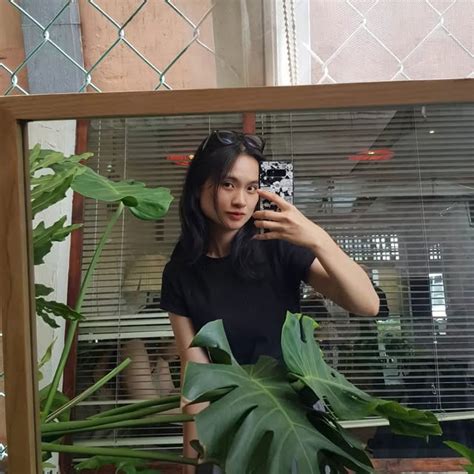 Fo I Phoe Ng Threads Say More