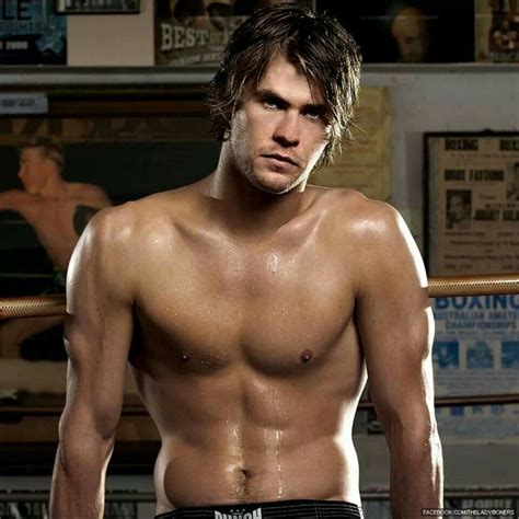 Young Chris Hemsworth