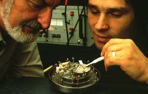 STM概述 原理 八帆仪器设备