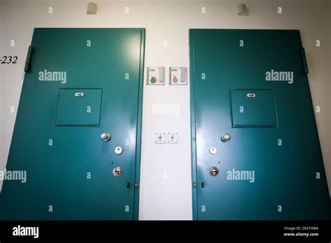 Juvenile Detention Cell Hi Res Stock Photography And Images Alamy