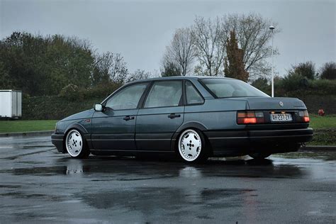 Volkswagen Passat B3 седан