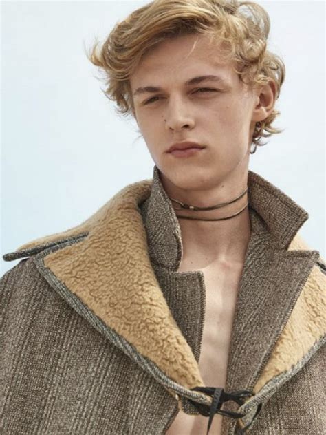 Sun Esee Model Blonde Guys Model Male Models