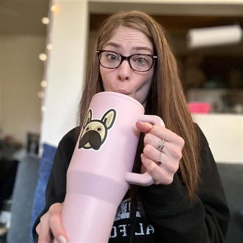 Sofia Hello 👋 Facebook