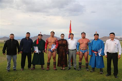 Мөст сумын харьяат аймгийн арслан Ц Адъяа аймгийн баяр наадмын “СОРИЛГО” барилдаанд түрүүллээ