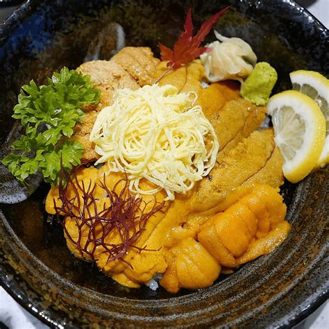 New Cafes And Restaurants In January 2018 Salted Egg Lava Polo Buns