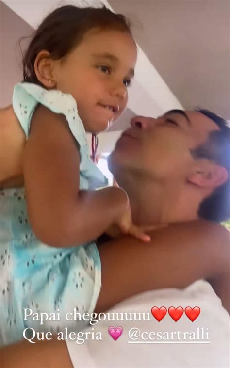 Tici Mostra Reencontro De C Sar Tralli Com A Filha E Emociona