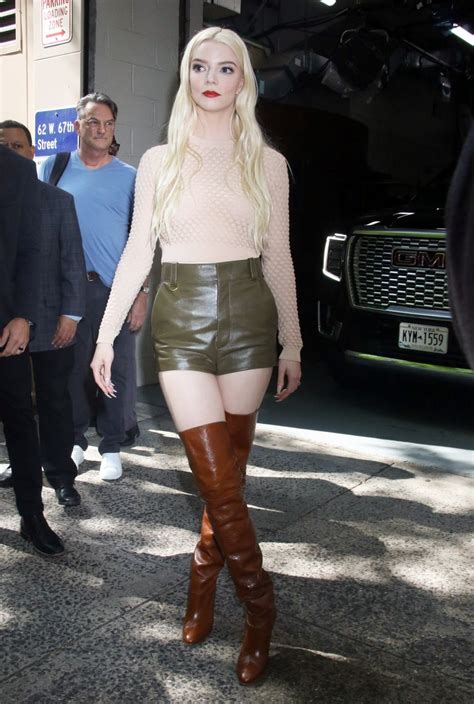 Anya Taylor Joy Bares It All In A Backless Mugler Corset Dress