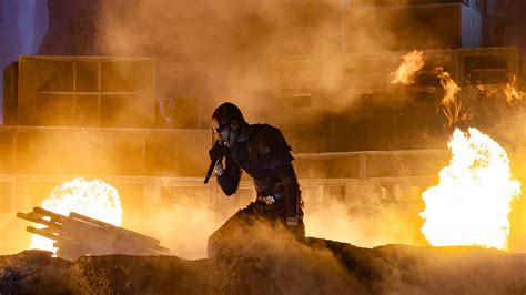 Director Of Travis Scotts Fe N Video Accuses Lisa From Blackpink Of