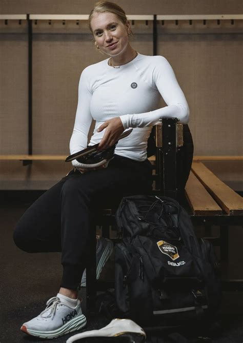 Dutch Speed Skater Merel Conijn Femi Sports