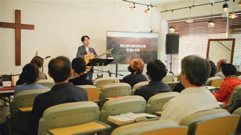 The Onnuri Worship 내 노래가 상한 영혼 일으켜 다시 살게 하는 노래가 되길 주 뵈올 때 착한 일꾼이라 칭찬 받기 나 원하네 이번 주 콘티 찬양을