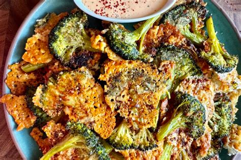 Keto Crispy Broccoli Parmesan Chips Lazu Keto Challenge