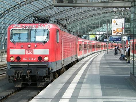 S Bahn Ersatzzug Ein Ersatzzug Zusatzverkehr Aus 143 Mit Flickr