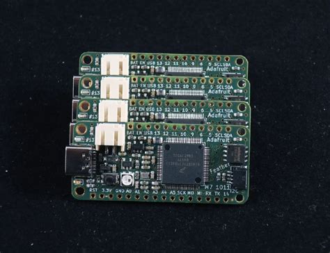 支持circuitpython的板卡 来自adafruit公司