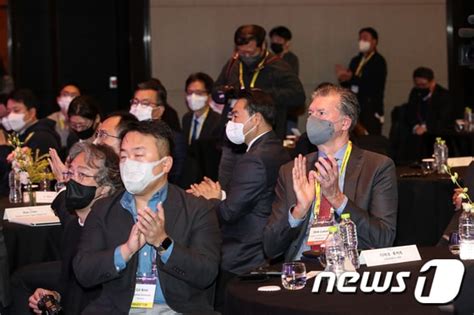 서울 투자자 포럼 찾은 유럽상공회의소 회장 뉴스1