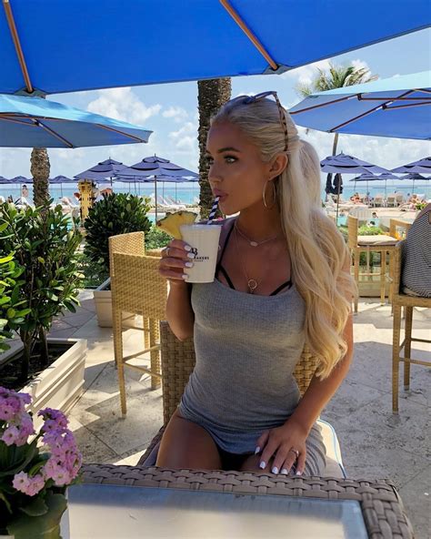 Pin De Vip En Barbi Famosos Mujeres Favoritos