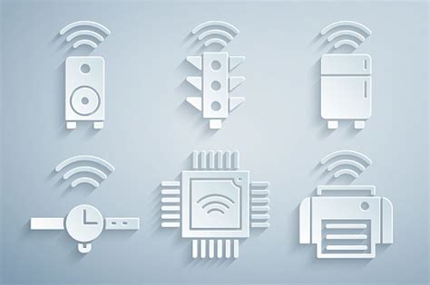 미세 회로 Cpu 스마트 냉장고 스마트워치 프린터 신호등 및 스테레오 스피커 아이콘이 있는 프로세서를 설정합니다 벡터 0명에