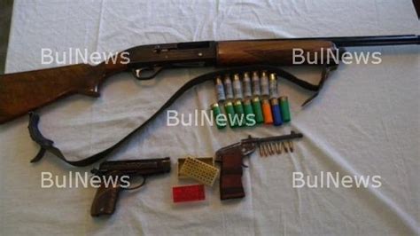 Иззеха оръжие и боеприпаси от имотите на бизнесмен