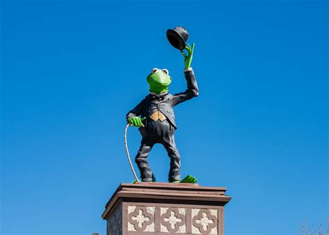 Jim Henson Company Expected To Sell Historic Hollywood Lot Report Wfla