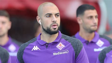 Sofyan Amrabat Manchester United Agree Deal To Sign Midfielder From