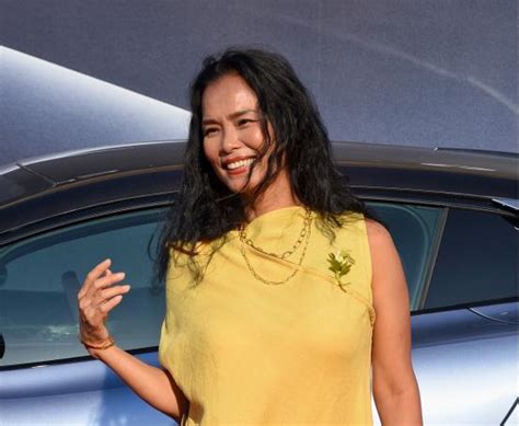 歌手韦唯回应消失近10年：在深山隐居3年，准备下山时遭遇车祸脊柱折断，离婚后独自把3个儿子养大澎湃号·媒体澎湃新闻 The Paper