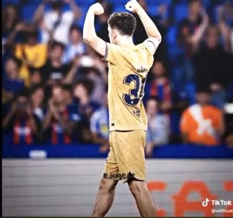 Pin By Rosacount On Pingles Cr Es Par Vous Fc Barcelona Futbol Football