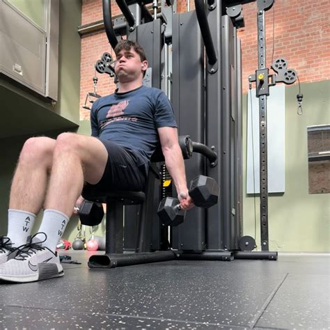 Hammer Curl Proper Form Technique And Variations Gravitus