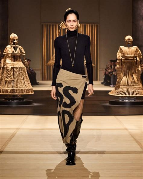 블랙핑크 지수 디올 Aw24 컬렉션 쇼 홀린 명품 비주얼 패션서울