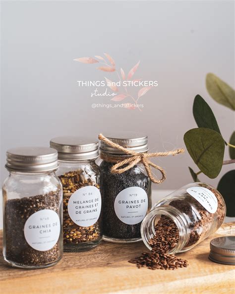 Etiquettes Minimalistes Personnalisées Rondes Herbes Et Epices Et épices — Things And Stickers