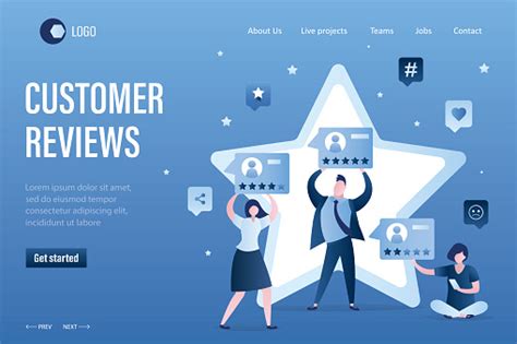 고객은 방문 페이지 템플릿을 검토합니다 별과 메시지를 들고 사업가의 그룹 평가 등급 서비스 품질 개념 감정에 대한 스톡 벡터