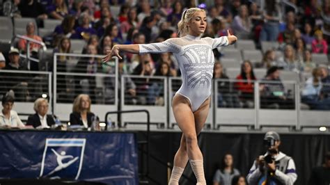 Livvy Dunnes Clutch Floor Exercise For Lsu Gymnastics Proves Haters Wrong